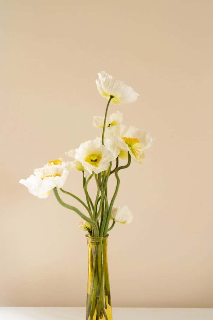 5 Simple Ideas to Arrange Vases of Flowers | Fleurish Collective