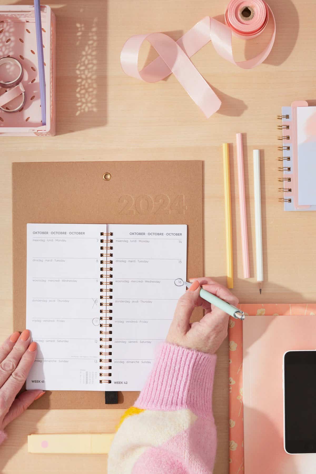 7 Aesthetic Day Planners to Maximize Productivity in Canada | Fleurish ...
