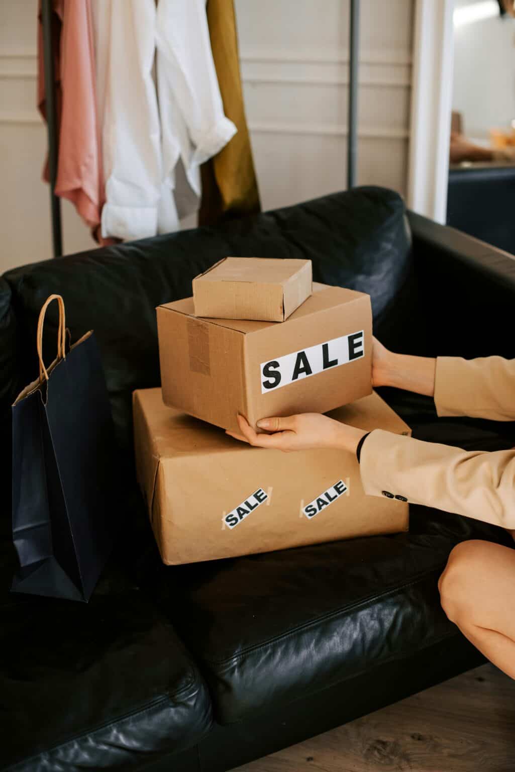 A Minimalist’s Guide to Mindful Shopping & Conscious Consumerism ...